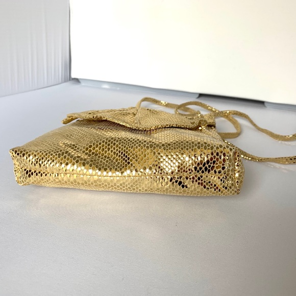 Liza Ganz New York | Bags | Vintage Liza Ganz Metallic Gold Flap ...